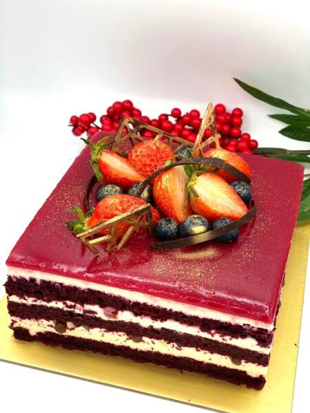 Red Velvet Cake - Opera Haus